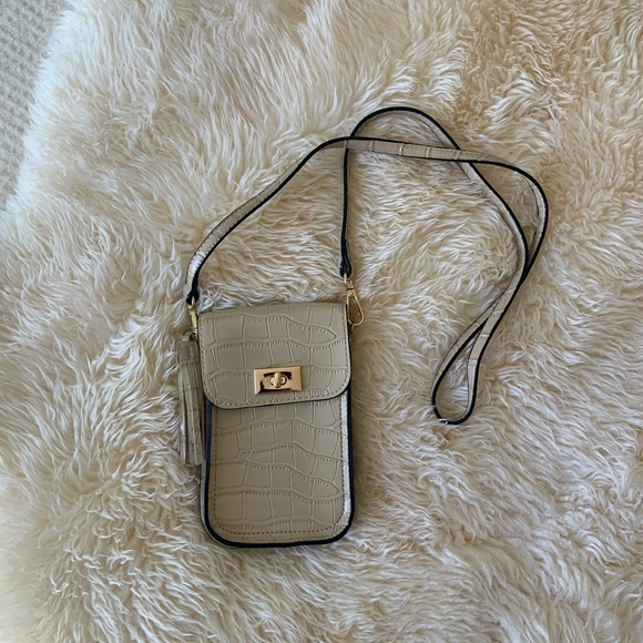 Bags | Crossbody Bag For Iphone | Poshmark